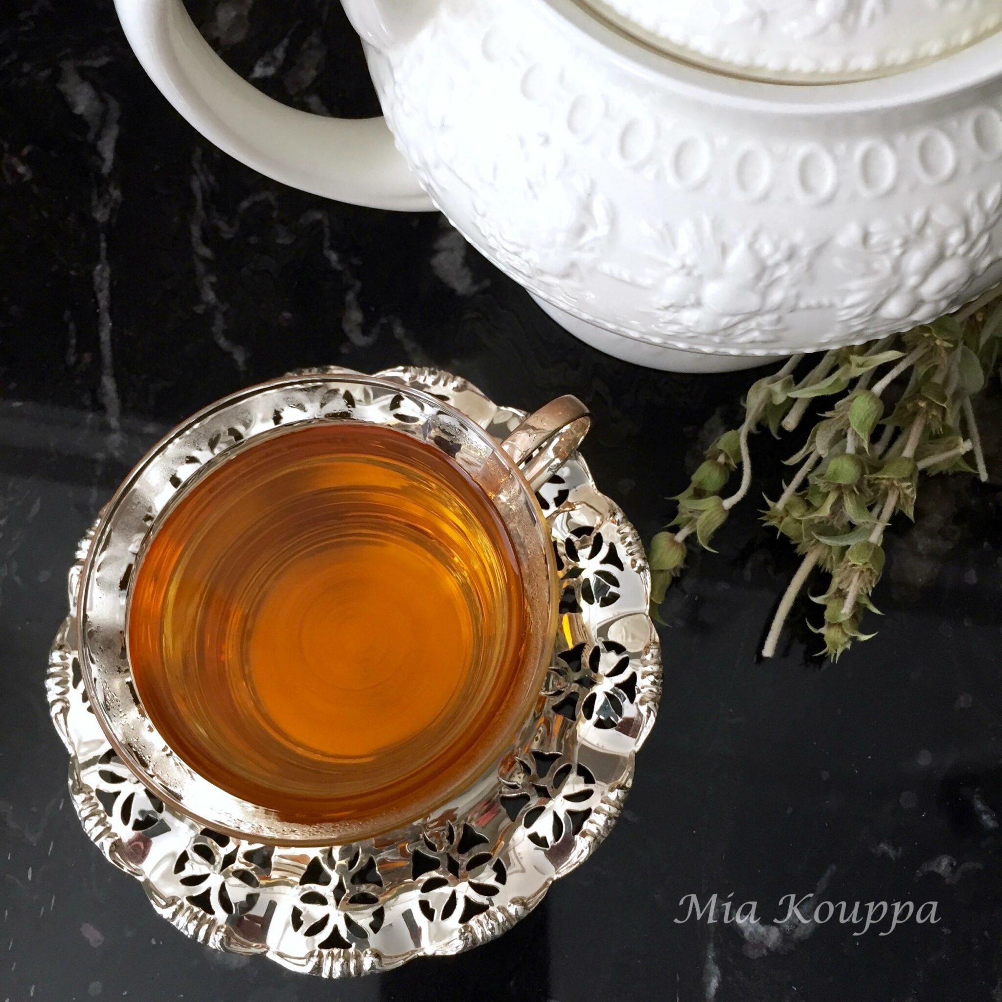 Greek Mountain tea (Tsai tou vounou) - Mia Kouppa