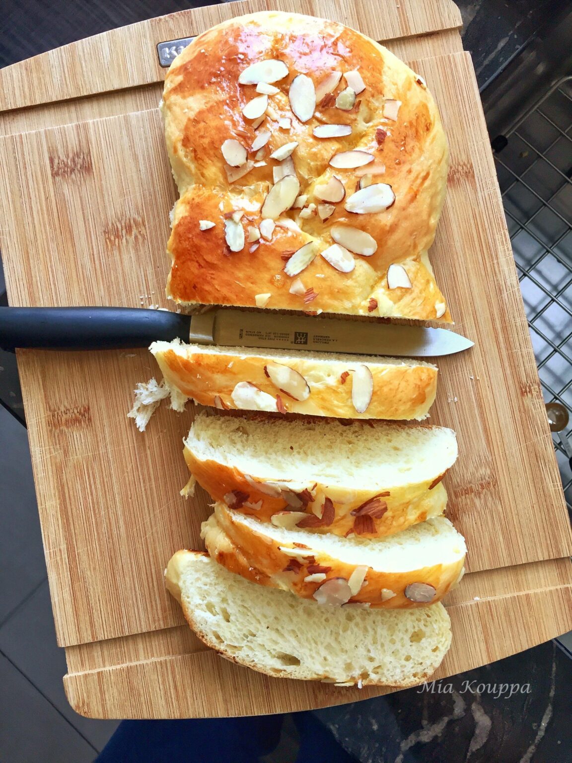 Lazarakia buns (Greek Easter Lazarus breads) - Mia Kouppa