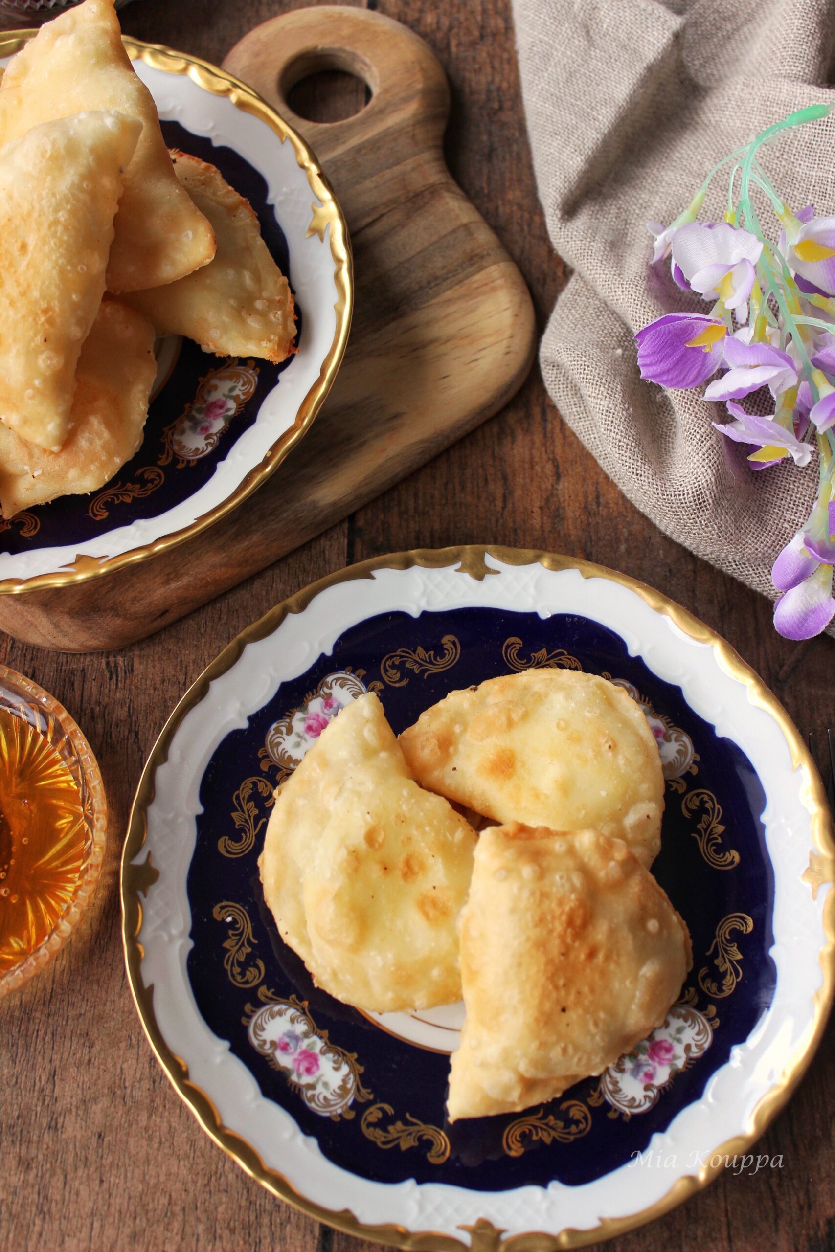 Kalitsounia (Kαλιτσούνια) - Mia Kouppa