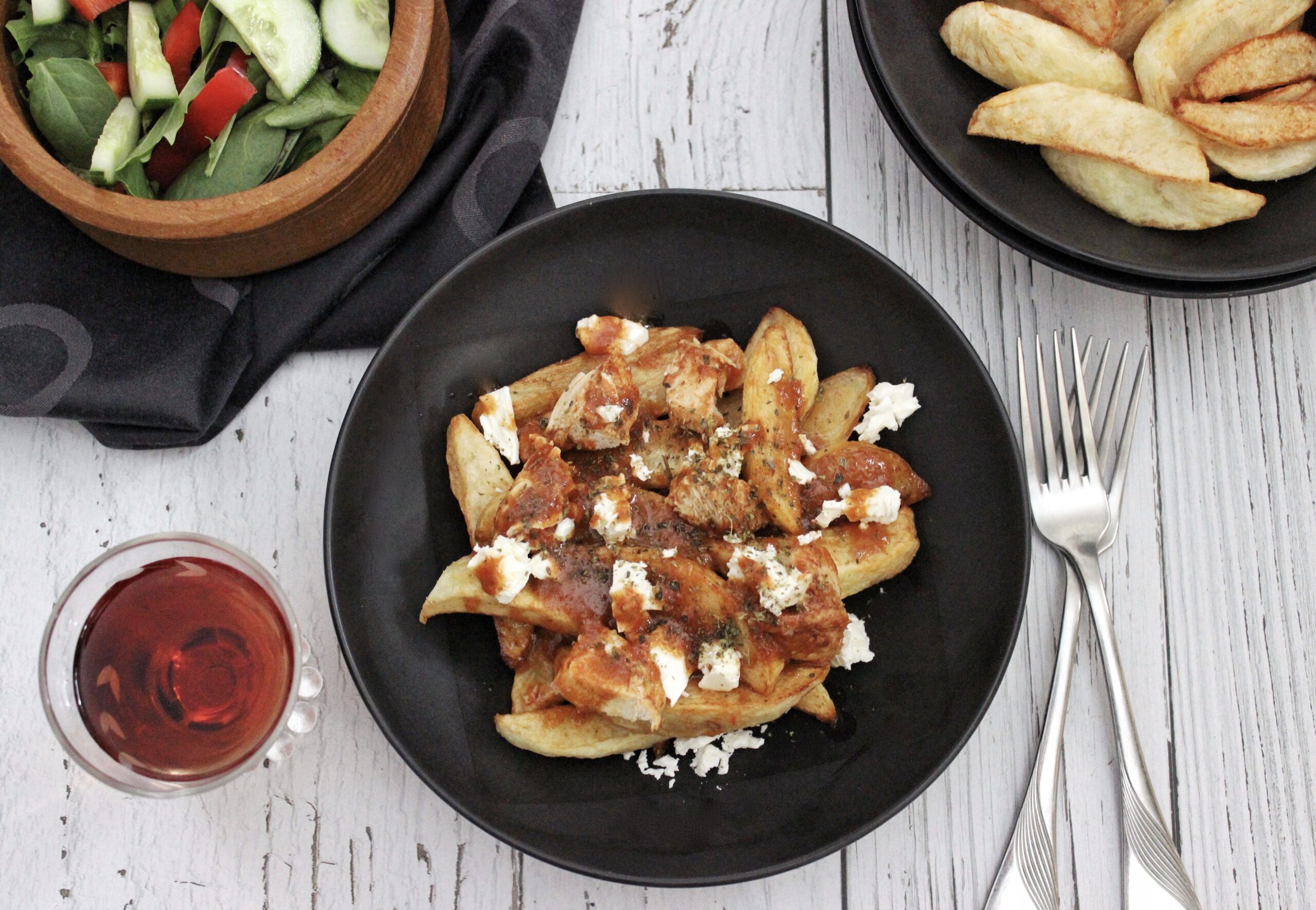Greek-style poutine - Mia Kouppa