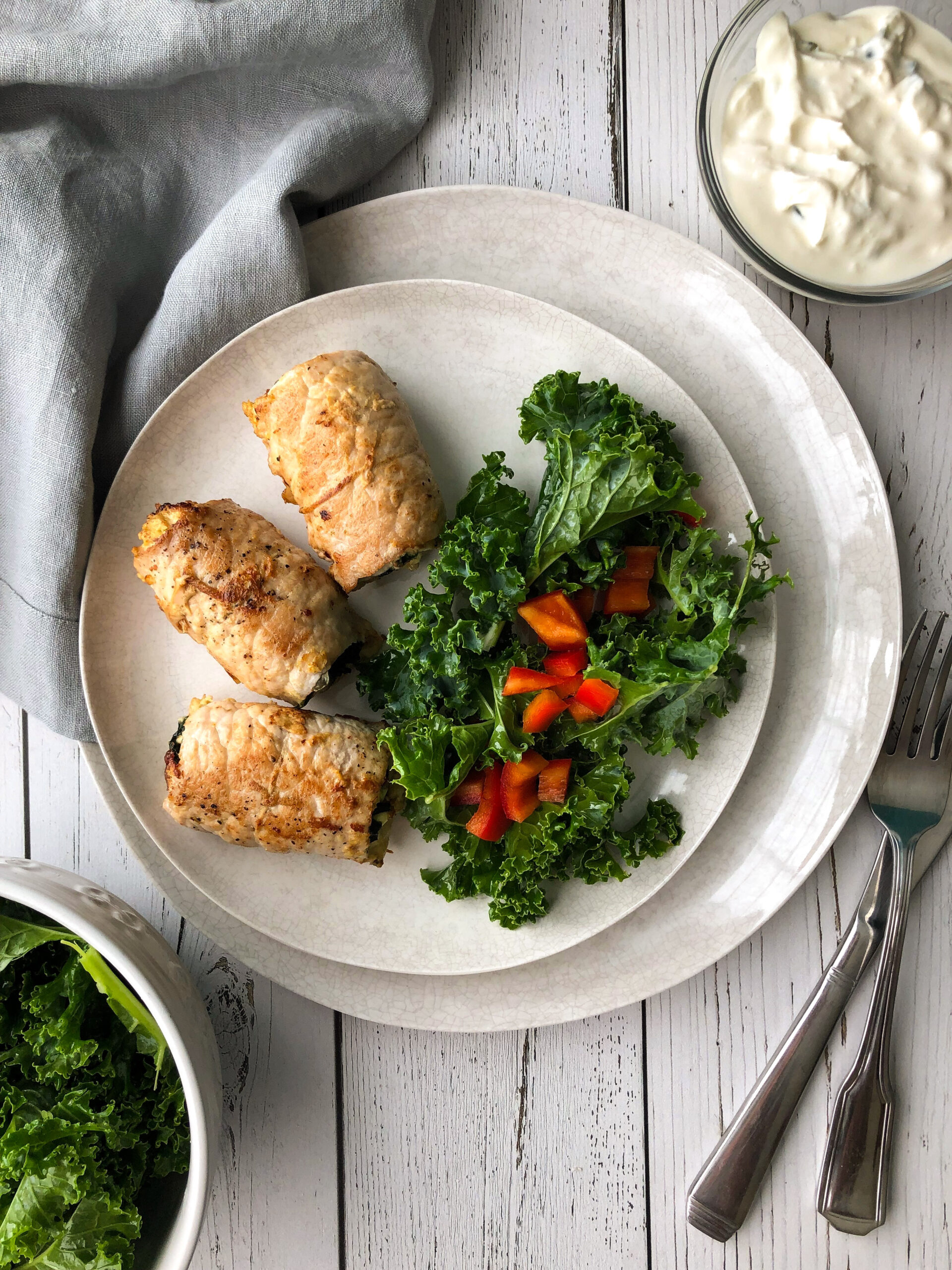 Spinach and feta pork roll-ups (Χοιρινό με σπανάκι και φέτα) - Mia Kouppa