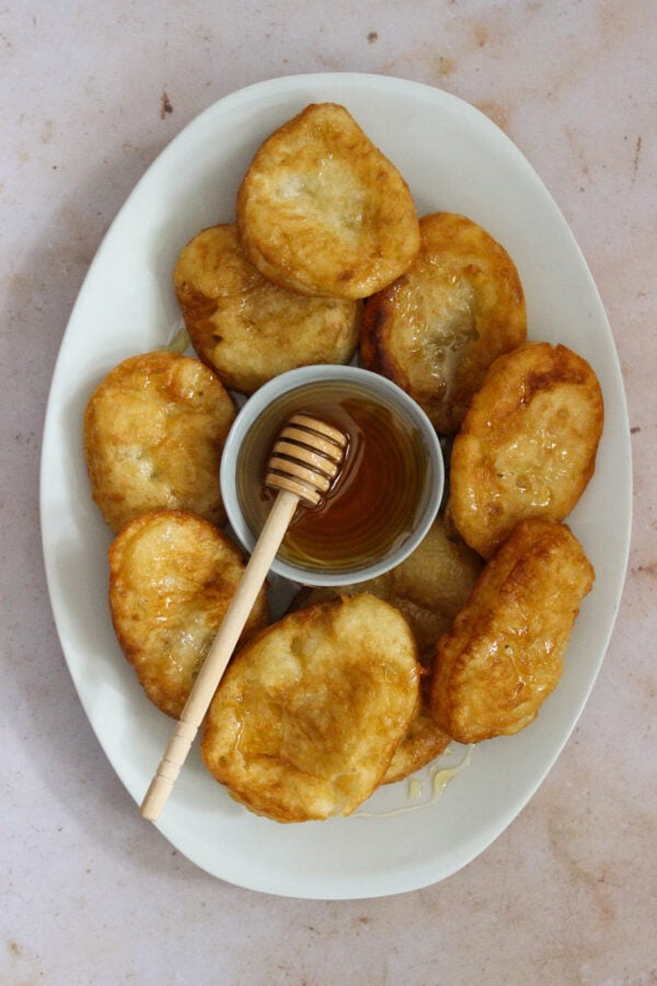 Tiganites (Greek-style pancakes) (Τηγανίτες) - Mia Kouppa, Traditional ...