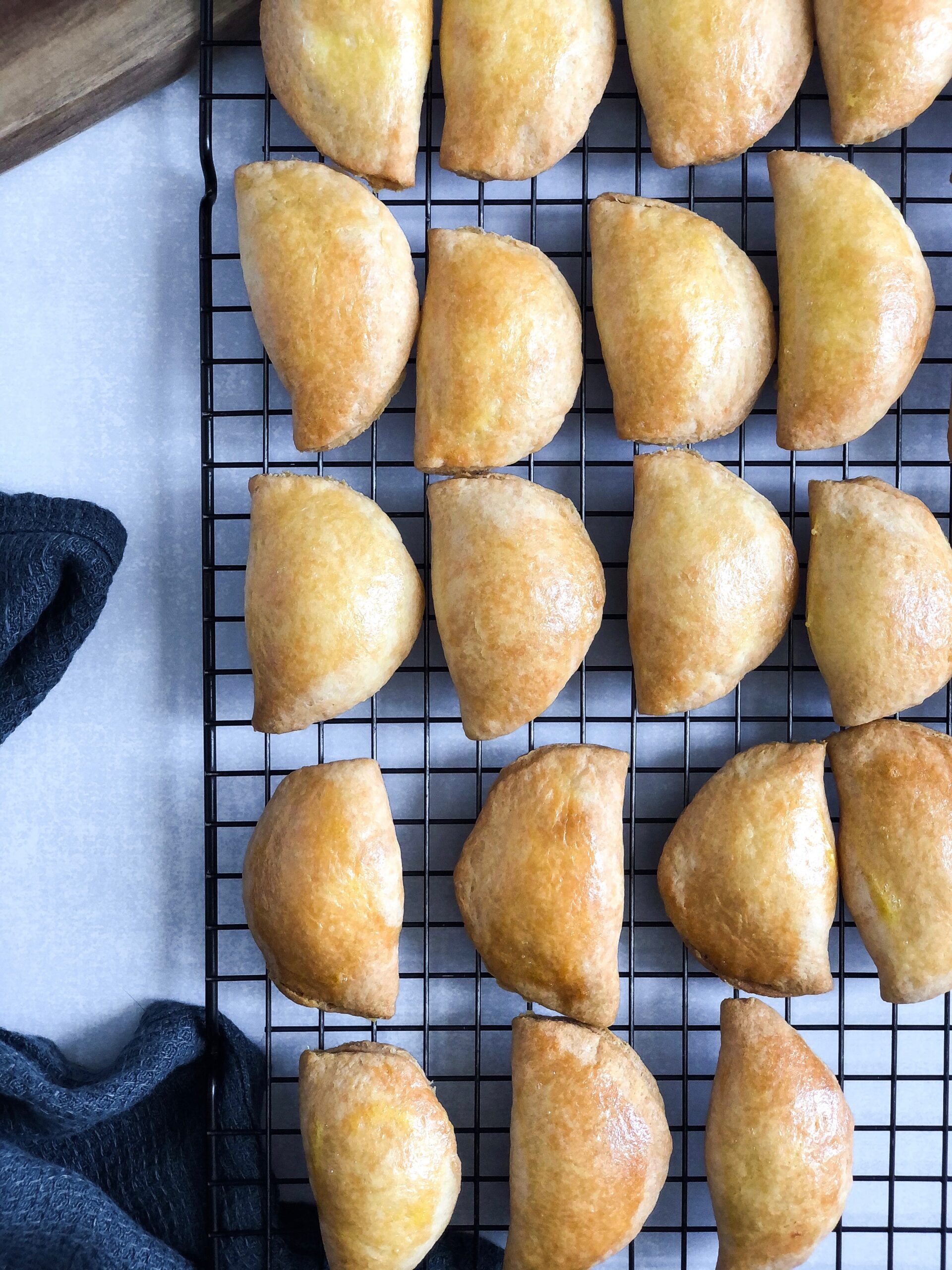 Tyropites with homemade phyllo (Τυρόπιτες με σπιτικό φύλλο) - Mia Kouppa