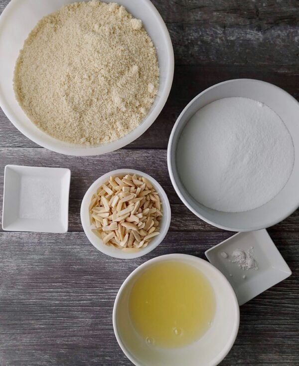 Amygdalota (Αμυγδαλωτά) - Mia Kouppa, Greek recipes