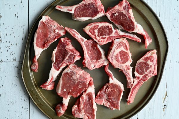 Greek grilled lamb chops (Paidakia arnisia stin skara) - Mia Kouppa ...