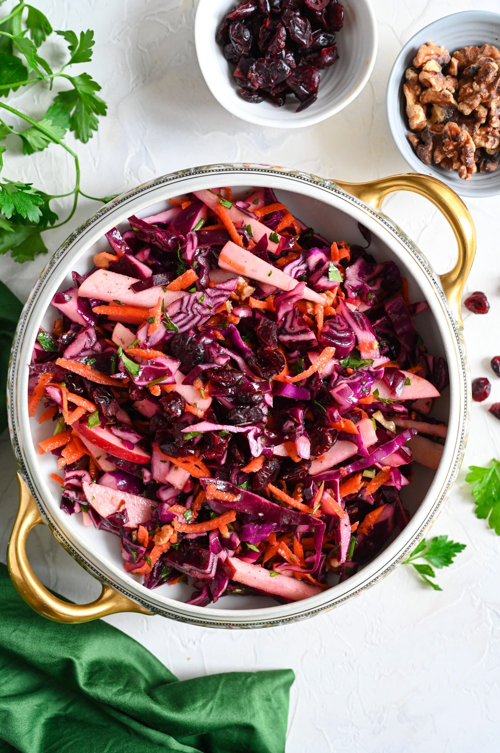 Red cabbage salad with apple - Mia Kouppa, Greek recipes and more
