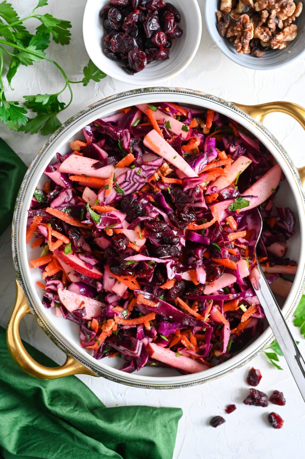 Red cabbage salad with apple - Mia Kouppa, Greek recipes and more