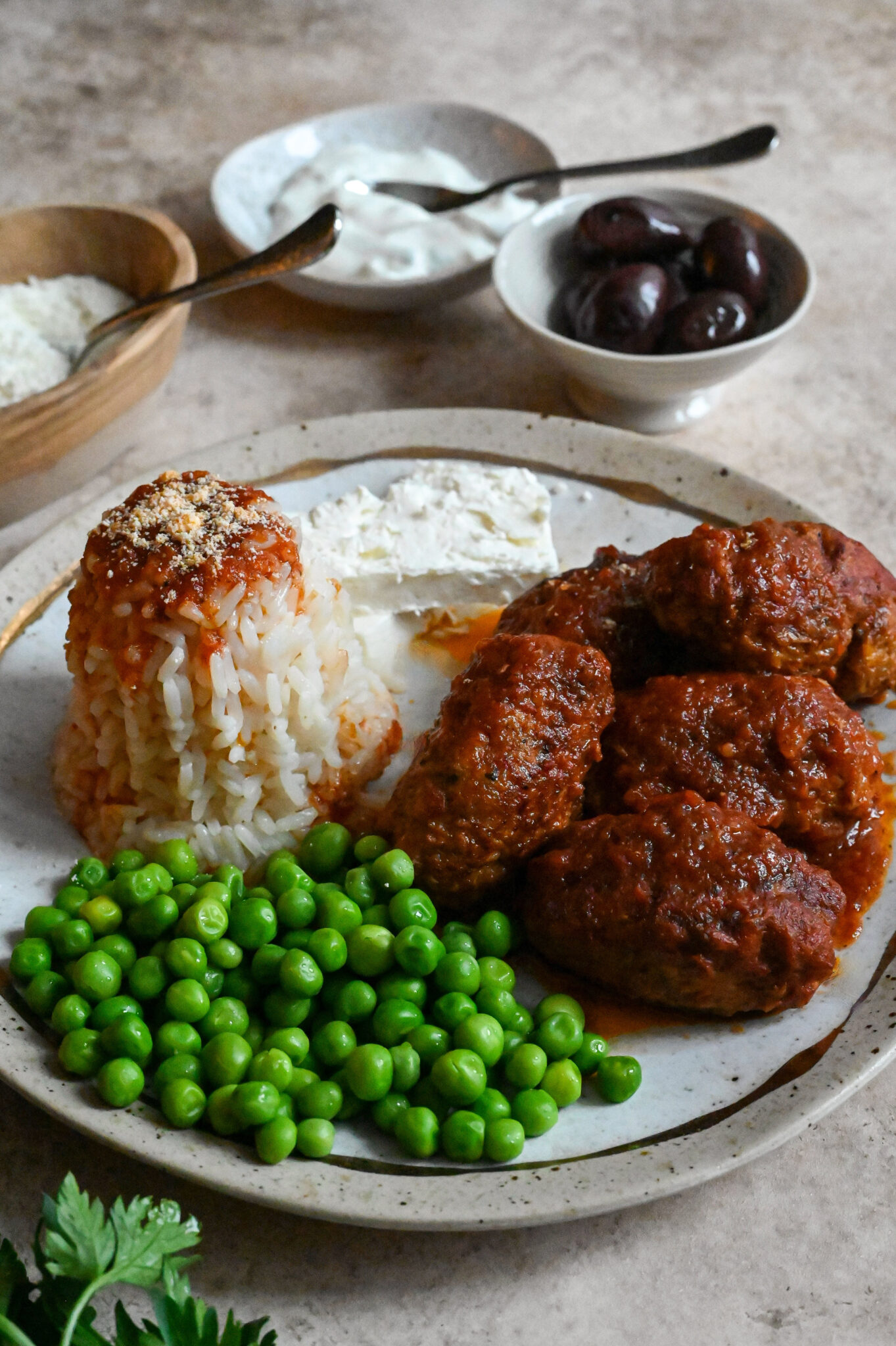 Greek Soutzoukakia with rice(Σουτζουκάκια με ρύζι) - Mia Kouppa