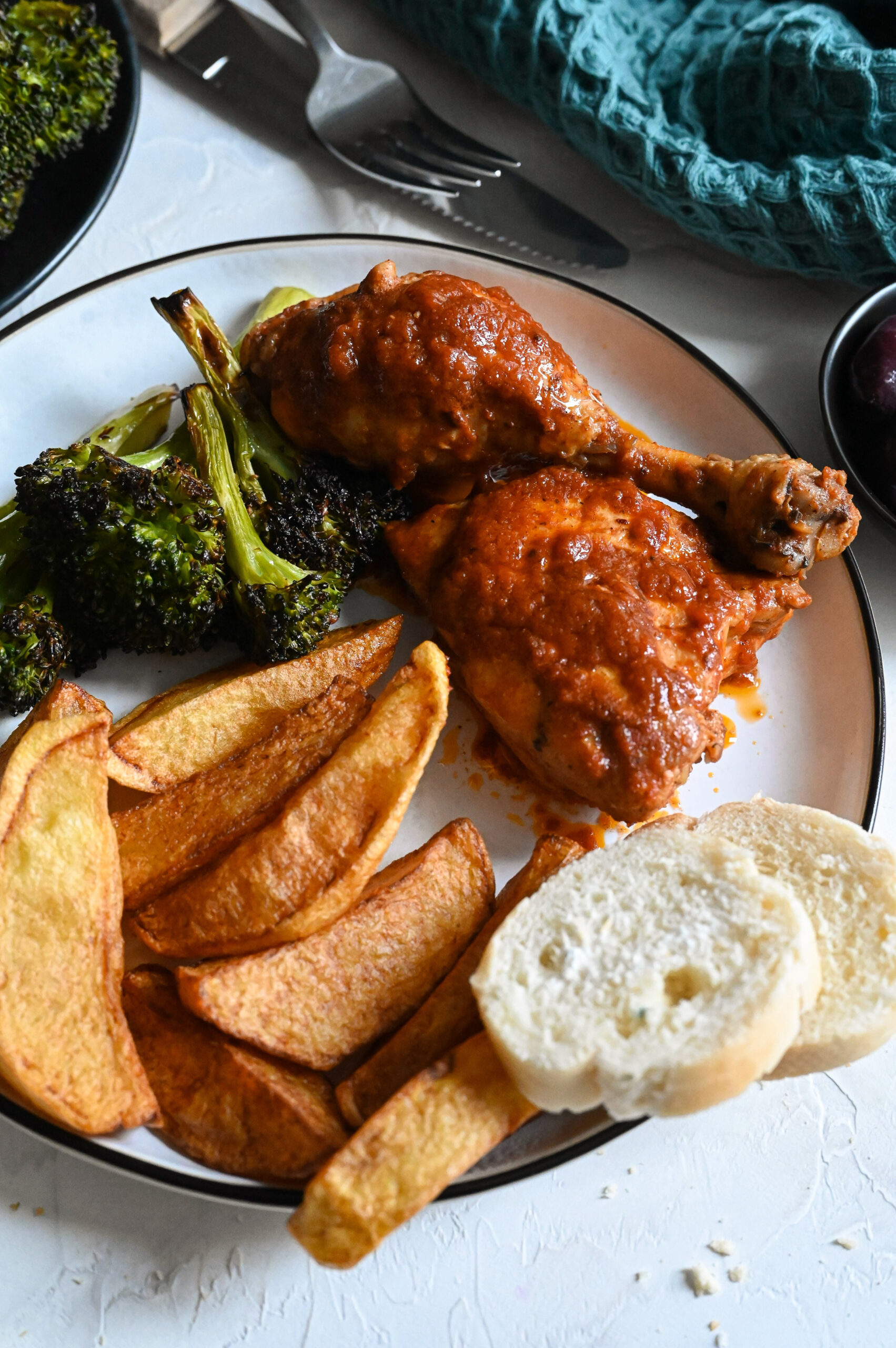 Greek roast chicken and Greek-style lemon potatoes (Κοτόπουλο λεμονάτο ...