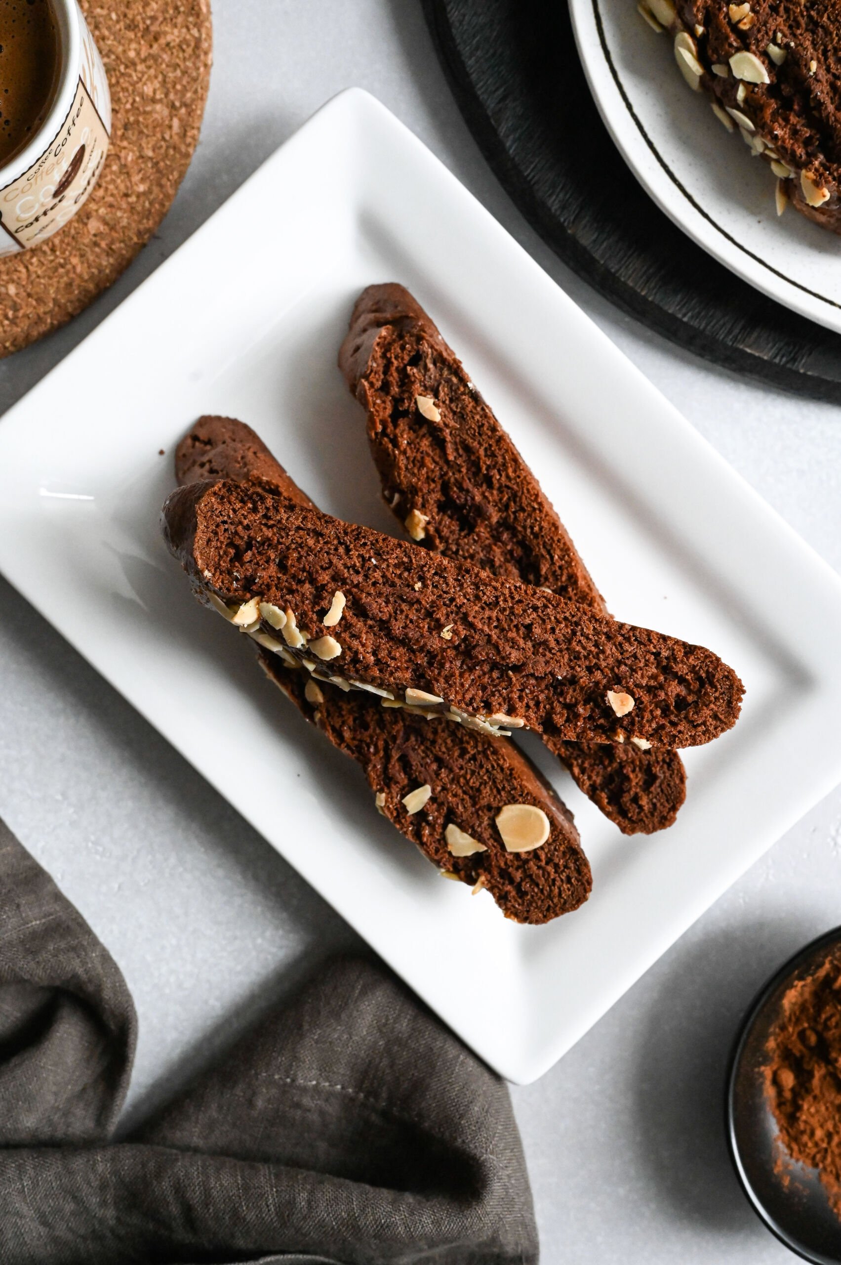 Easy Italian chocolate biscotti recipe - Mia Kouppa