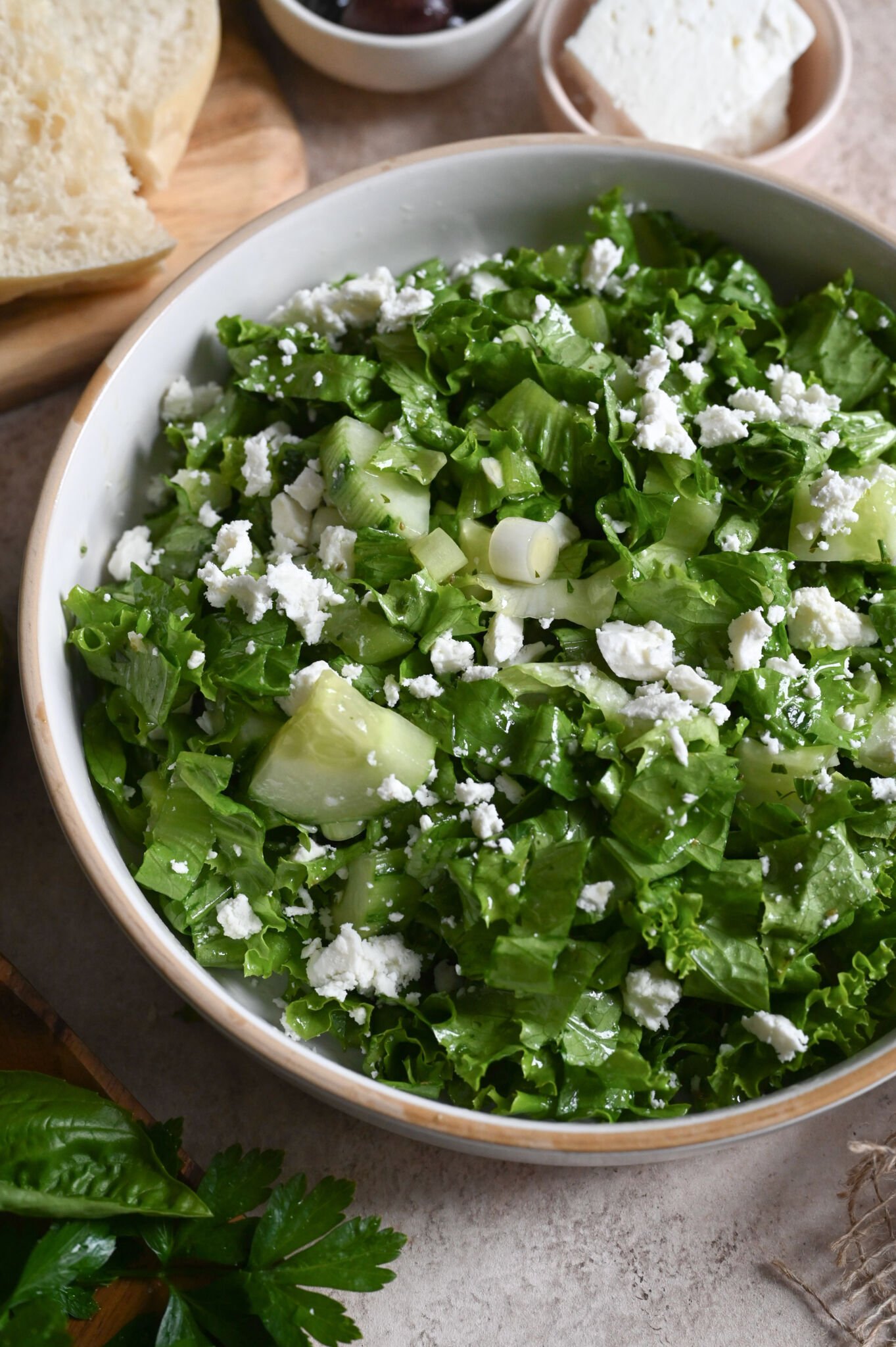 Maroulosalata (Greek lettuce salad) (Psilokomeni) - Mia Kouppa