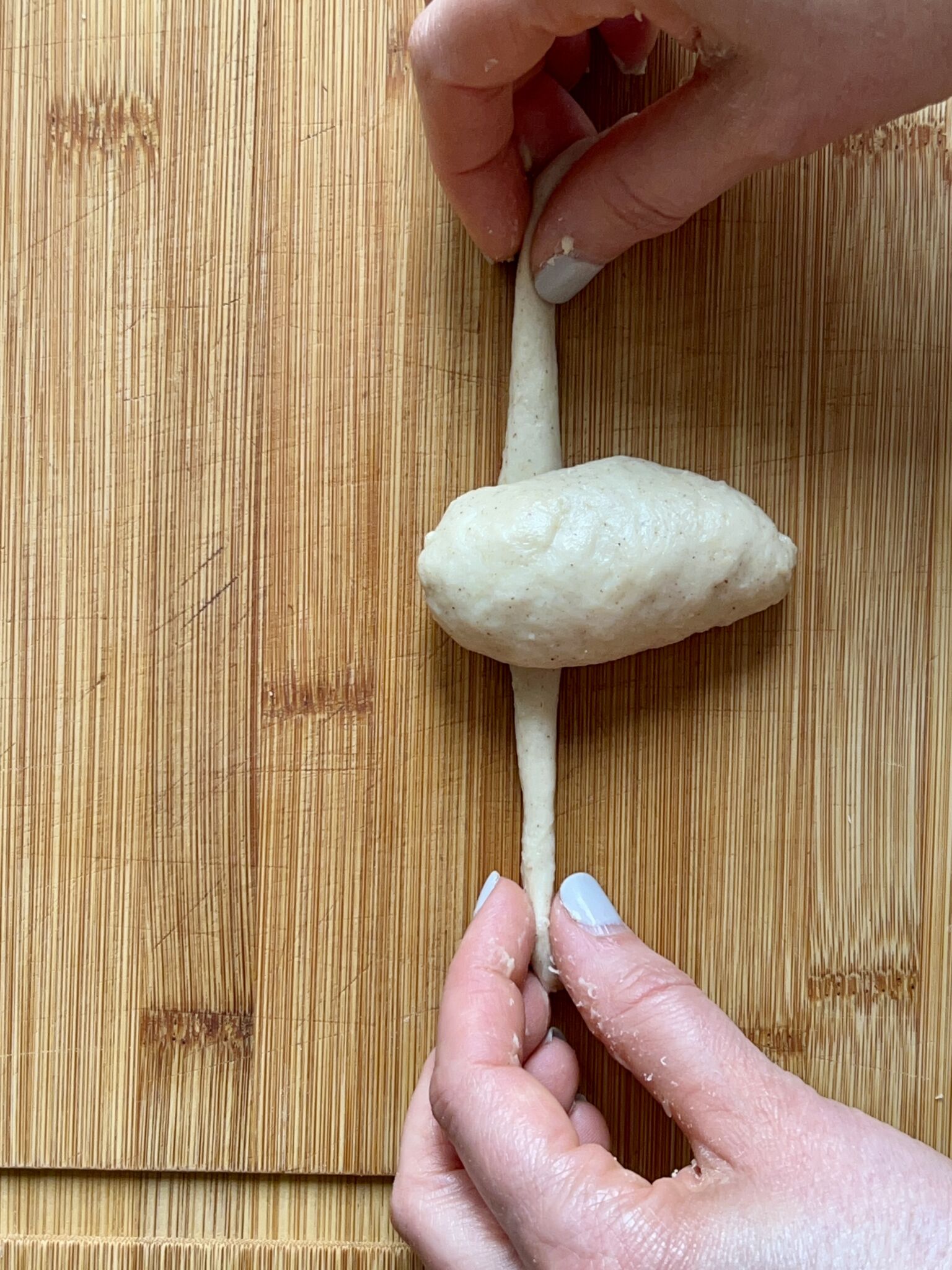 Lazarakia buns (Greek Easter Lazarus breads) - Mia Kouppa