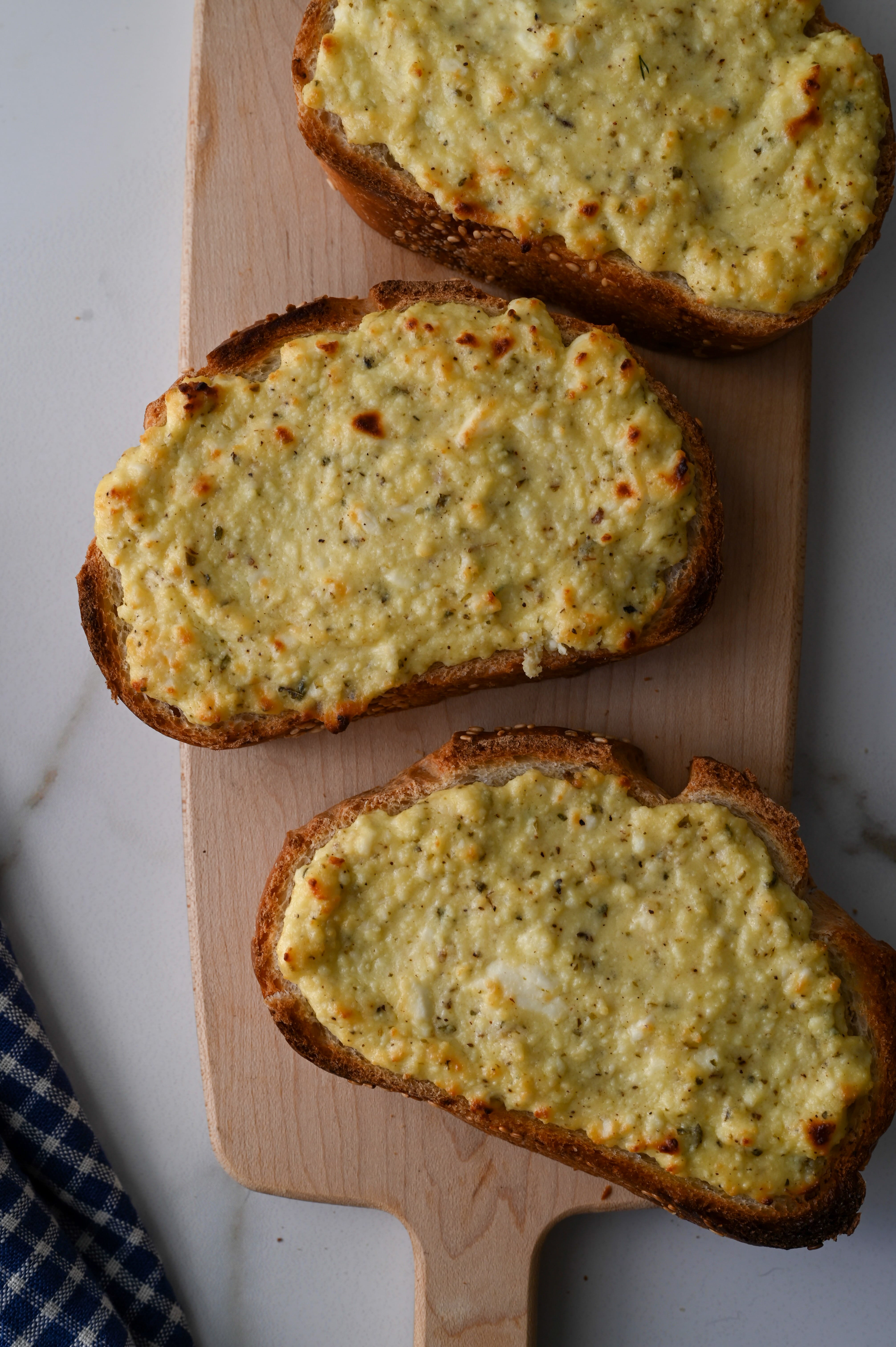 Greek cheese topped bread - Mia Kouppa, Greek recipes and more